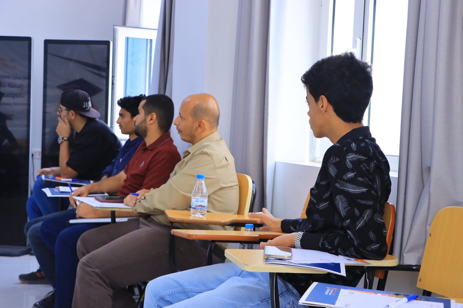 من المعرفة إلى التطبيق… مركز اللغات والمهارات ينفذ برنامجًا تدريبيًا ...