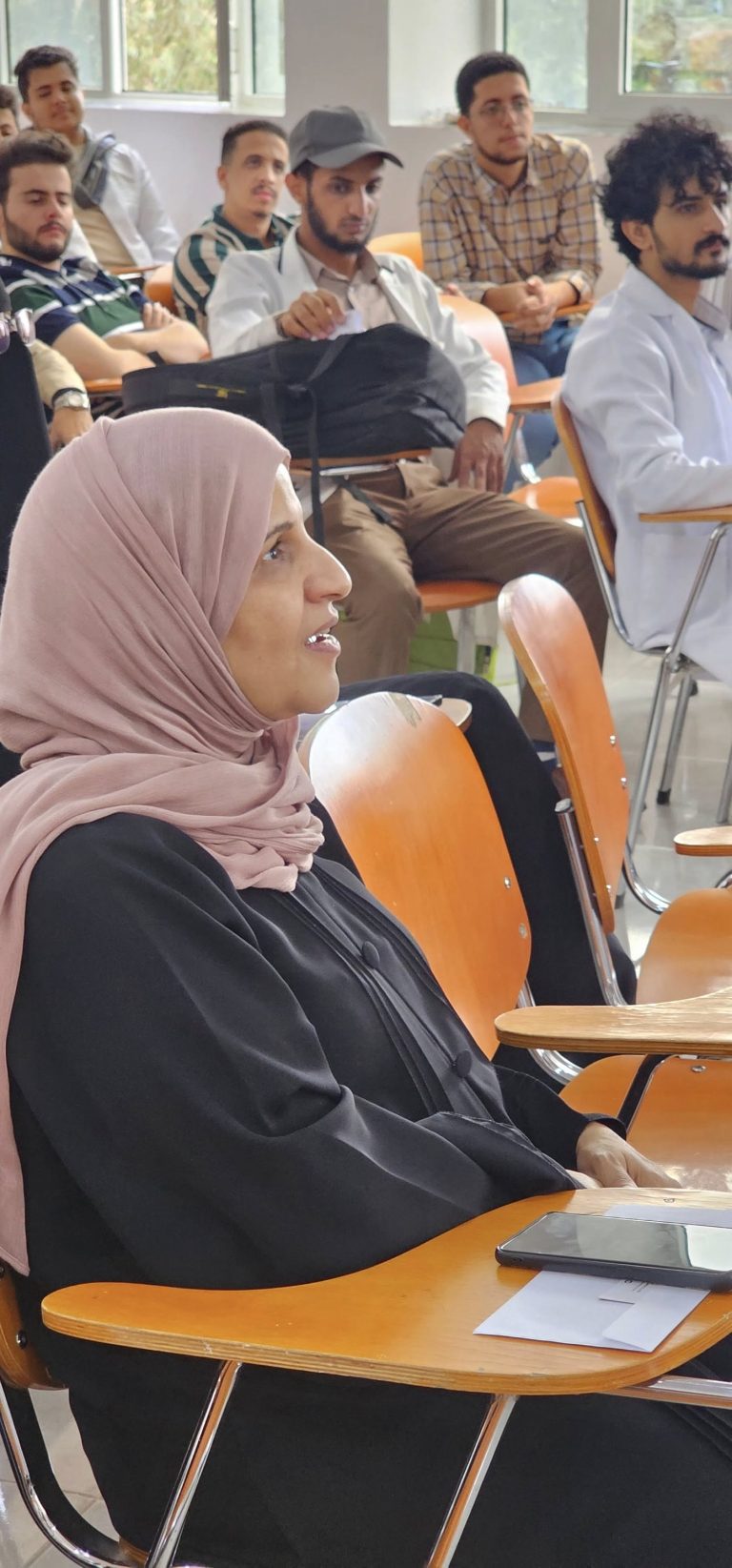 قسم الصيدلة بجامعة الرشيد الذكية ينفذ محاضرة علمية حول "مقدمة في الطب ...